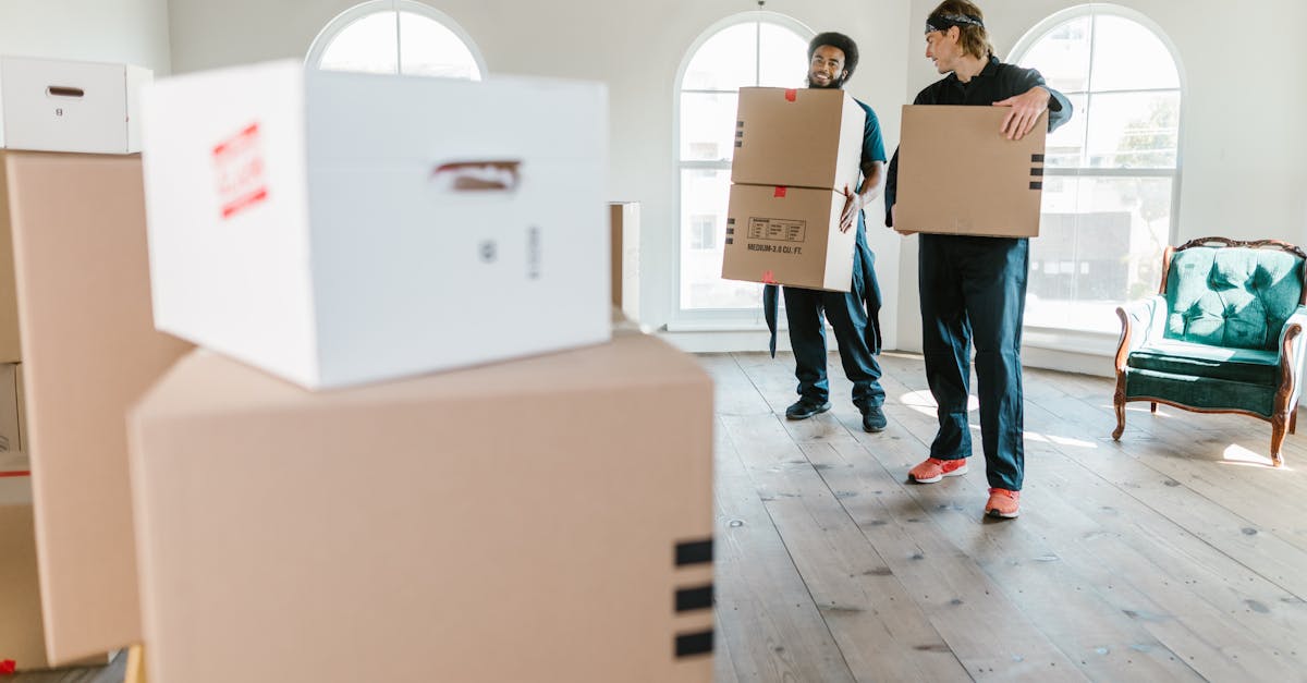 How to Lift Heavy Boxes Safely: Essential Tips for Injury-Free Moves ...